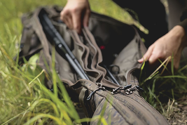 Solar | Tackle SP C-Tech Rod Luggage (Video) | Total Carp