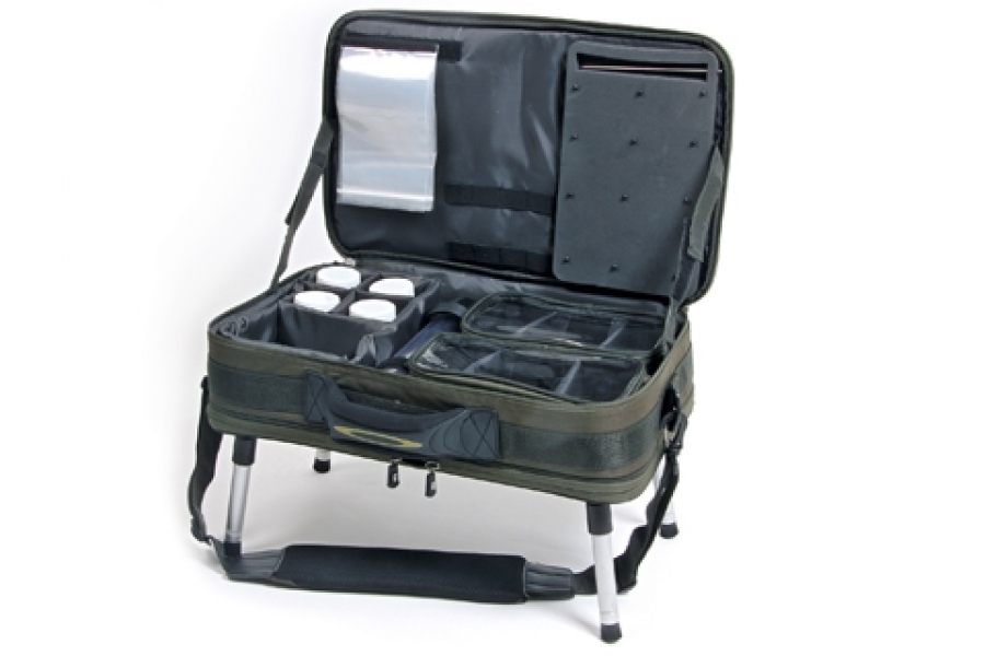 Daiwa Infinity Bivvy Tackle Table | Total Carp